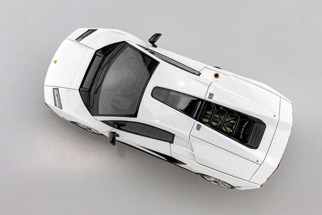 AOSHIMA 1/32 SNAP Painted Kit lambo Countach LPI 800-4 white JP 11529 ...