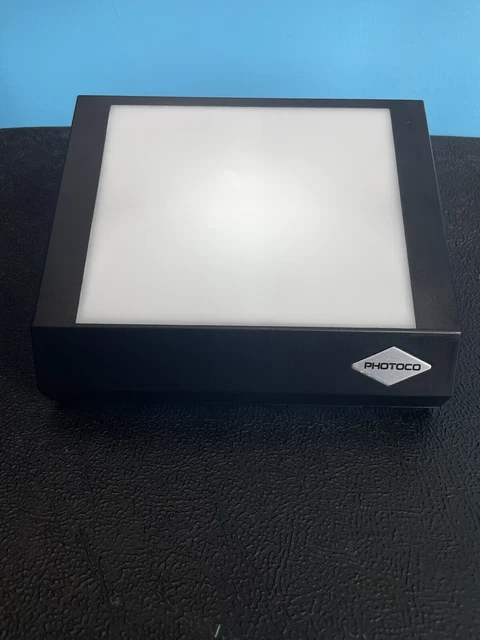 PHOTOCO MODEL 837 Photo Light Stand Battery Operated 4x C Batteries ...