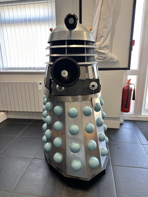 FULL SIZE DALEK, Dr Who Prop, Life Size Dalek This planet earth ...