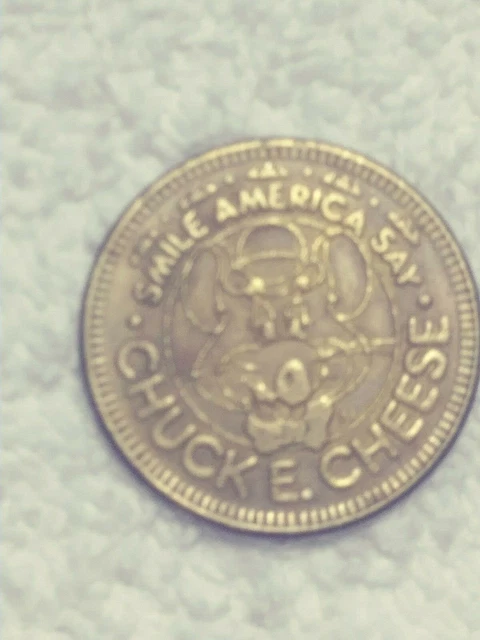 1984 CHUCK E Cheese Token "In Pizza We Trust" £1.49 - PicClick UK