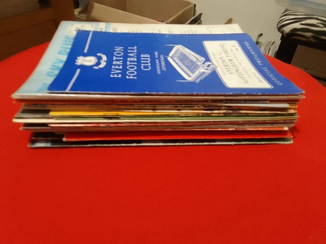 NOTTINGHAM FOREST X 37 Away Football Programmes 1963/1964 - 1979/1980 ...