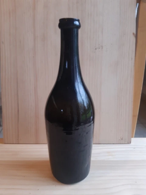 BOUTEILLE TRÈS LOURD ancienne verre noir soufflé 19eme antique ...