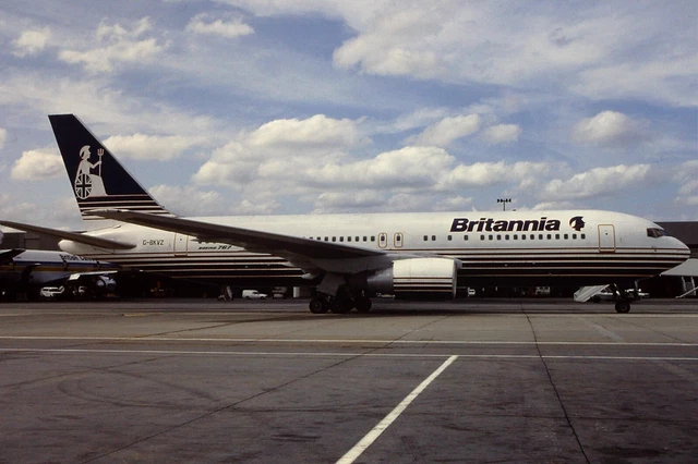 ORIGINAL 35MM COLOUR slide of Britannia Airways Boeing 767-204 G-BKVZ £ ...