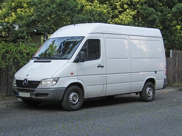 MERCEDES BENZ SPRINTER Workshop Service Repair Manual 2000 - 2005 on CD ...