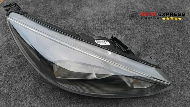 FORD FOCUS MK3 Headlights Facelift Led St Right Excellent Condition! £ ...