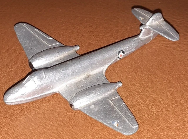 DINKY 70E / 732 GLOSTER METEOR JET AIRCRAFT 1:200 Metal Model No Decals ...