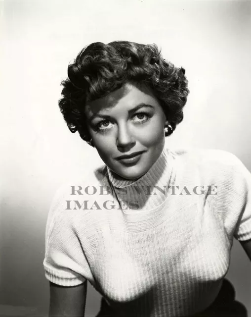 Bullet Bra Mama 15 Photo Retro 1950s Sensual Sexy Sweater Girl 8 03