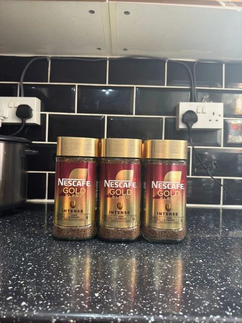 NESCAFE GOLD BLEND Intense Instant Coffee, Rich & Full-Bodied Dark ...