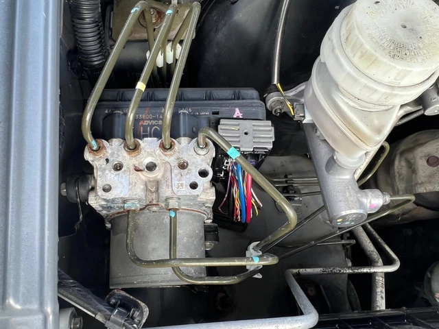 MITSUBISHI L200 ABS Pump/Modulator 133800-1470 2.5 4D56 Mk4 2006-2015 £ ...