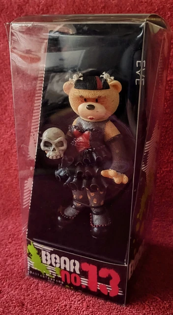 BAD TASTE BEARS #13 Eve Gothic Bear Figurine holding Skull 2007 Orig ...