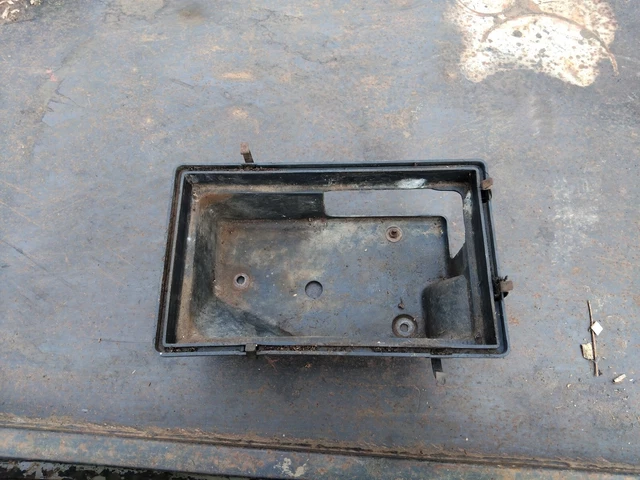 HOLDEN COMMODORE VN VP VR VS V6 AIR INTAKE BOX Bottom Berlina Calais ...