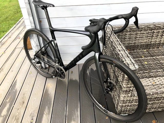 GIANT DEFY ADVANCED Pro 2 AX ML (2022) - 3 months old £2,900.00 ...