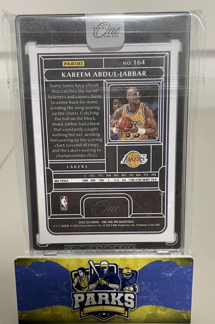 KAREEM ABDUL-JABBAR 2022/23 Panini One & One violet parallèle #14/25 Lakers A7 EUR 54,72 ...