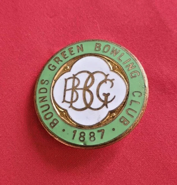 RARE - VINTAGE Bounds Green Bowling Club 1987 Pin Badge - Collectable £ ...