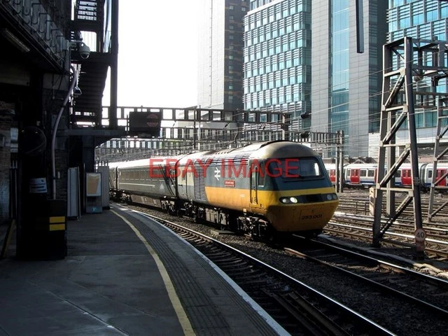PHOTO HST No. 43002 At Paddington Gwr's Retro-Liveried High Speed Train ...