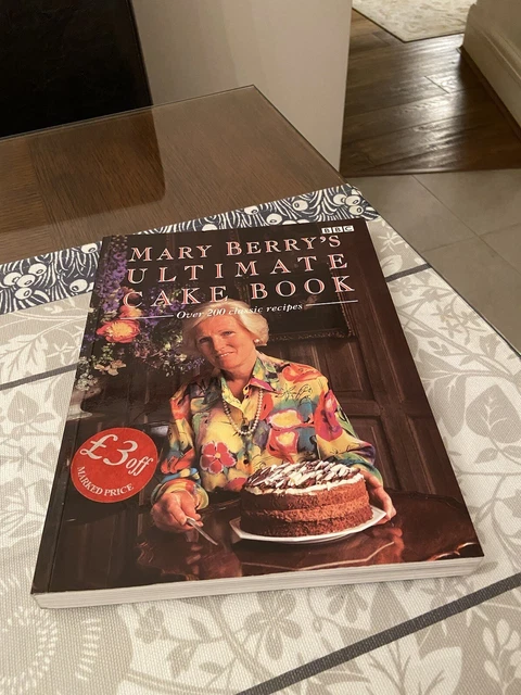 VINTAGE MARY BERRYS Ultimate Cake Book: Over 200 classic recipes, Mary ...