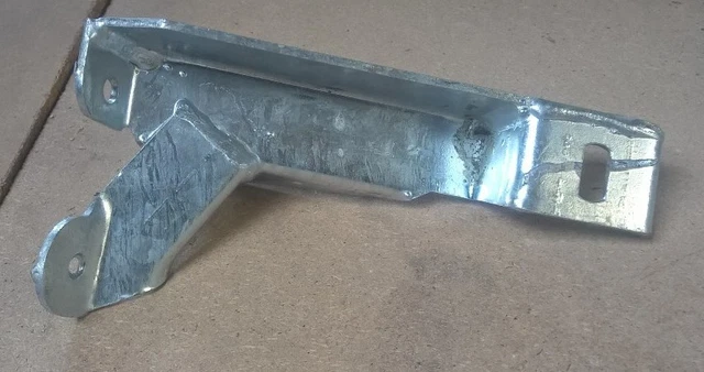 LAND ROVER DEFENDER 90 Galvanised Fuel Tank Mounting Bracket - Nrc9474 ...