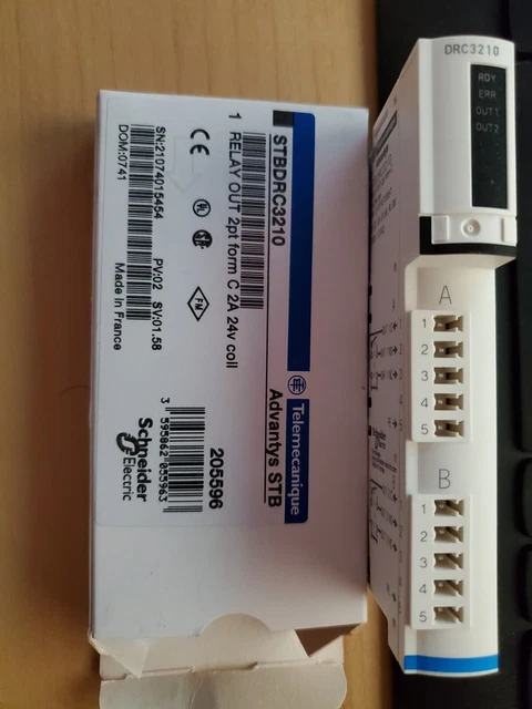 MODULE 2 SORTIES relais ADVANTYS - 24Vdc - Réf: STBDRC3210 PV:02 SV:01. ...