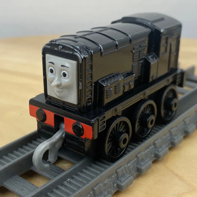 THOMAS THE TANK Trackmaster DIESEL Die Cast Push Along Engine TTTE £10. ...