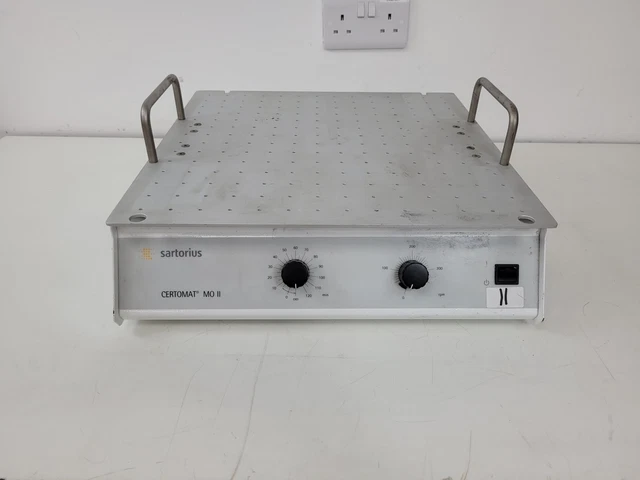 SARTORIUS CERTOMAT MO II Type: 8860866 Benchtop Laboratoire Plateforme ...