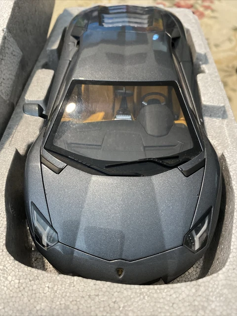 AUTOART SIGNATURE 1/18 Scale Lamborghini Aventador LP700-4 COA $299.99 ...