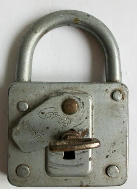 ANCIEN CADENAS CERES VACHETTE 10.5x7 cm PADLOCK Vorhängeschlösser ...