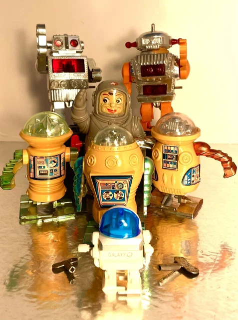 7 X RARE VINTAGE 1970s MECHANICAL SPACE ROBOTS WIND-UP WALKING ...
