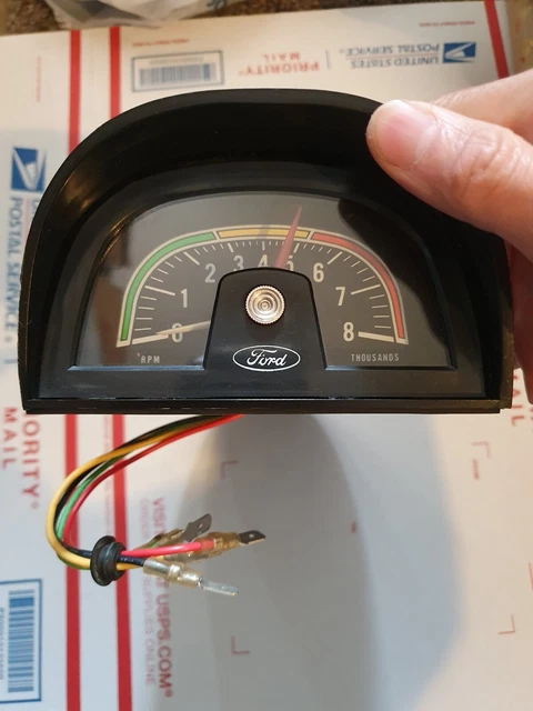 DIXCO? FORD HOOD Tachometer 8000 RPM Tach Yenko Deuce Nova Mustang EUR ...