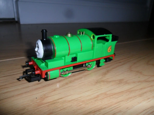 THOMAS & FRIENDS Percy No. 6 Locomotive for Hornby OO Gauge Train Sets ...