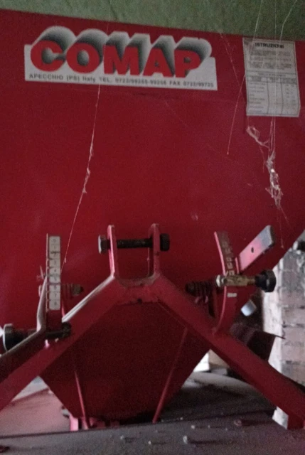 SPARGI CONCIME COMAP con gancio per trattore EUR 300,00 - PicClick IT