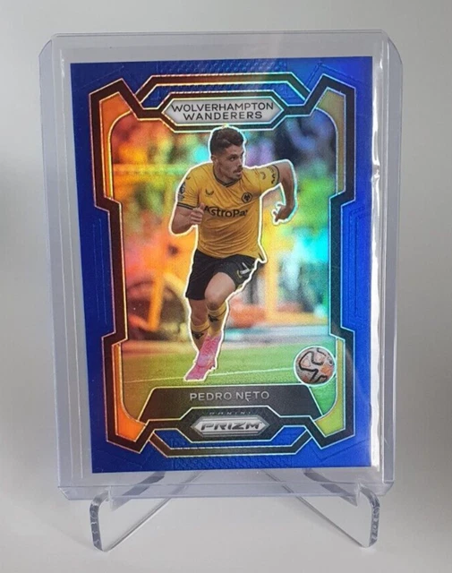 2023-2024 PANINI PRIZM Premier League Pedro Neto bleu Prizm / 299 loups ...