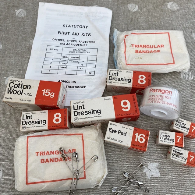 VINTAGE SMITH & Nephew First Aid Dressings Kit OSR1 Bandage Pads Lint ...