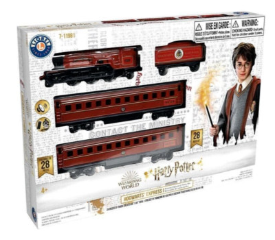 HARRY POTTER TRAIN Set Hogwarts Express Battery Powered Lionel ...