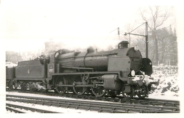 B & W Photo - Br Loco 31827 - 14X9 Cm £2.95 - PicClick UK