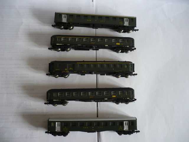 LOT WAGONS LIMA ECHELLE N.lima.wagon.locomotive.train electrique. EUR 5 ...