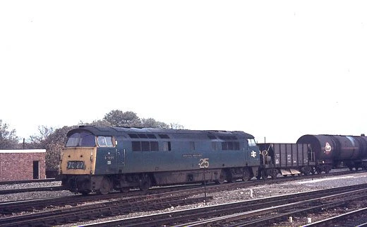 ORIGINAL COLOUR SLIDE of D1005 BR class 52 Western diesel hydraulic ...