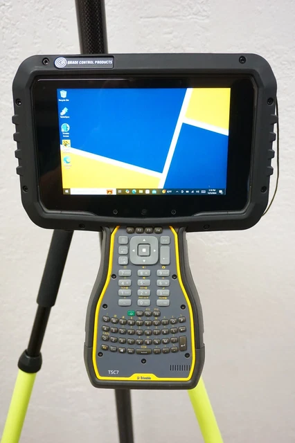 TRIMBLE R10 RTK Kit Base Rover TSC7 Access Roads GPS Glonass BeiDou ...