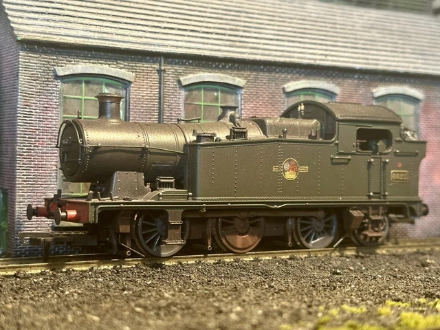 OO GAUGE BACHMANN 66xx Tank B.R. Late Crest 6622 Custom Weathered £75. ...