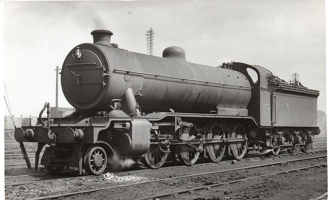 LNER O2 2-8-0 No 3487 (63932) at HORNSEY MPD with GNR TENDER R/HAND ...