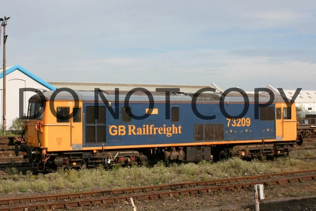 UK DIESEL TRAIN Railway Photograph Of Class 73 73209 Loco. Rm73-296 £1. ...