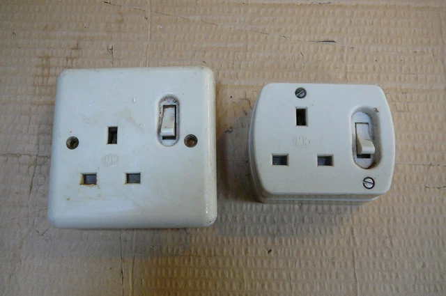 2 X VINTAGE MK BAKELITE IVORY SOCKETS 13A SINGLE SOCKETS RETRO ELECTRIC ...