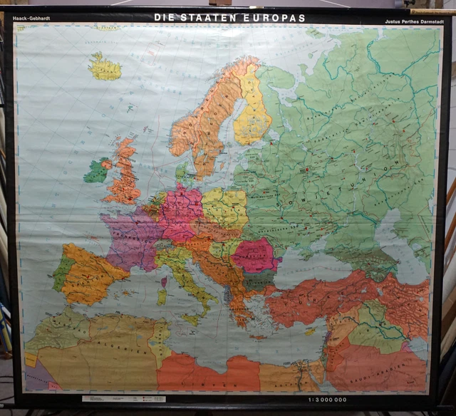 VINTAGE MAP EUROPE Rollable Poster Wall Chart European Countries £121. ...