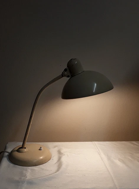 BAUHAUS SCHREIBTISCHLAMPE KAISER Idell cremeweiß unrestauriert ...