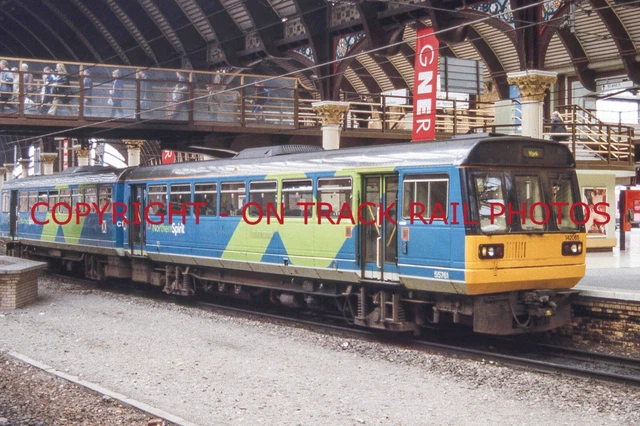 UK RAILWAY PHOTOGRAPH Of Dmu Class 142 142065. Rmdmu2Nd-200 £1.70 ...