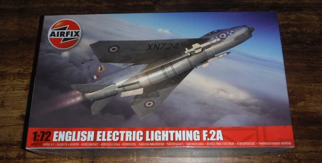 AIRFIX ENGLISH ELECTRIC Lightning F2A 1:72 Scale Model Kit - A04054A £ ...