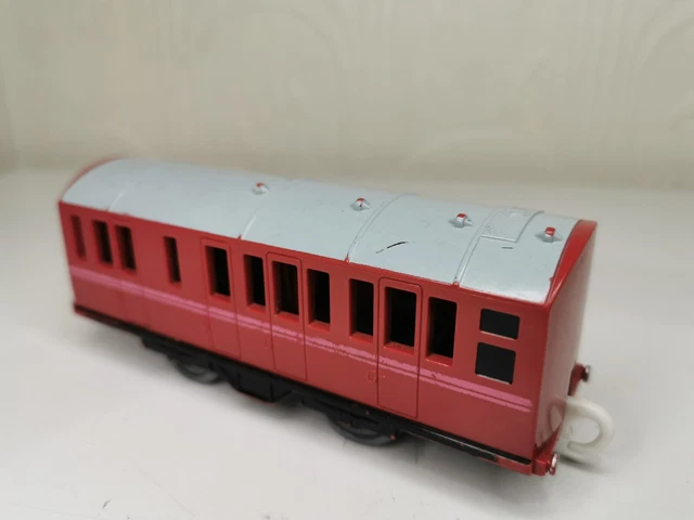 SPENCER'S RED EXPRESS Coach Thomas The Tank Engine Tomy Trackmaster ...