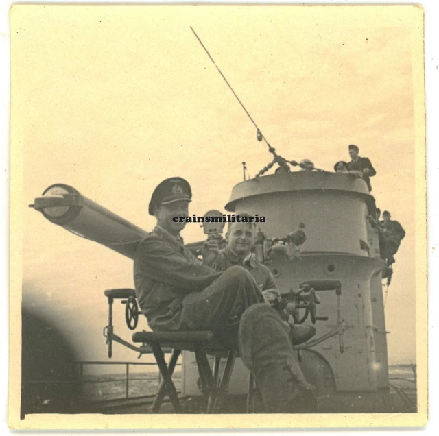 ORIG. FOTO U-BOOT U-504 Offizier bei Turm im Ostsee 1941 - Schiff Uboot ...