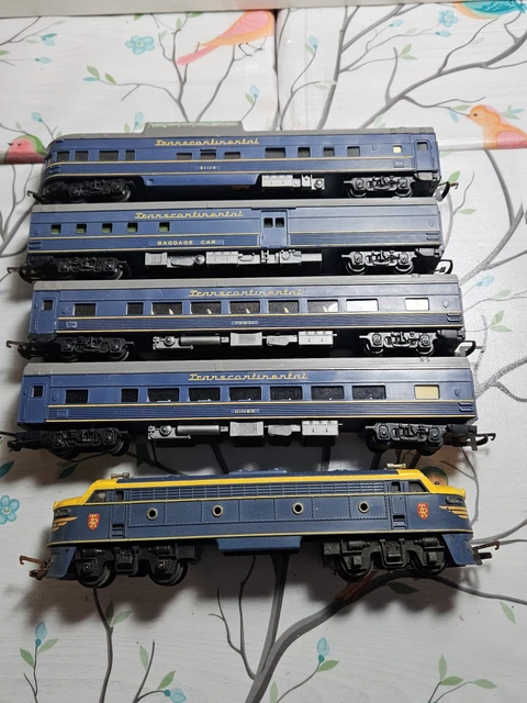 TRIANG RS14 TRANSCONTINENTAL Tc Double Ended Diesel Locomotive & Coach ...