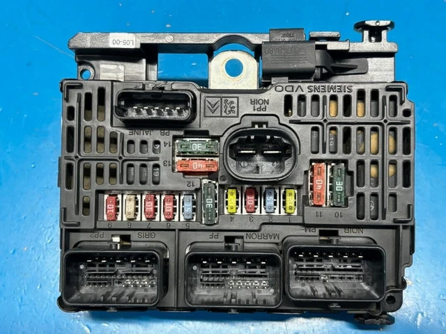 PEUGEOT CITROEN 9661682880 Siemens S118983005Q BSM-L05-00 Fuse Box. £ ...