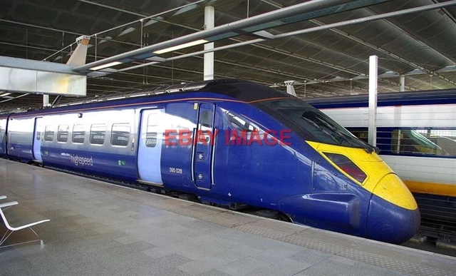 PHOTO (2) South Eastern 395 Class High Speed Emu 395 028 Has Just Arrived At Lo £1.65 - PicClick UK